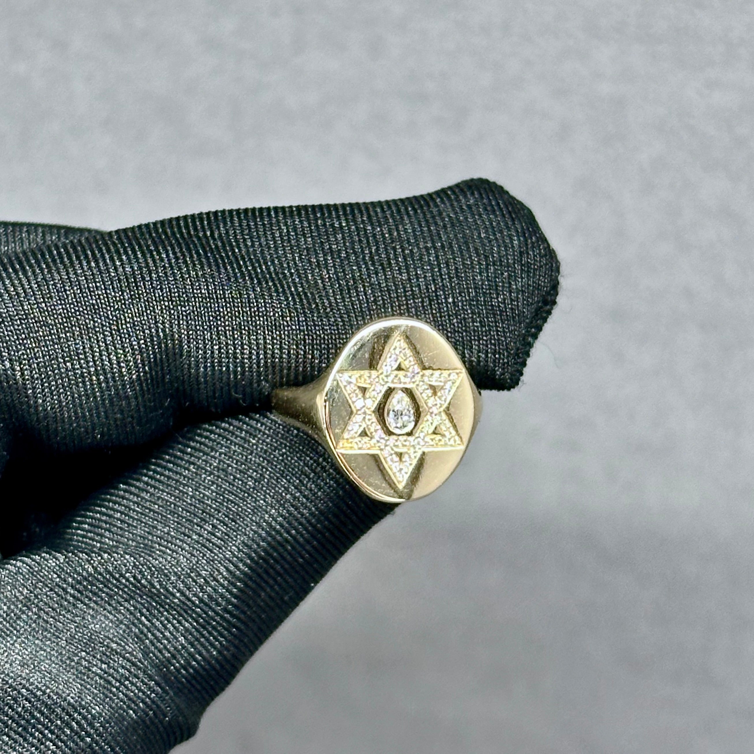 Isa - Star Signet Ring – Facets Fine Jewelry